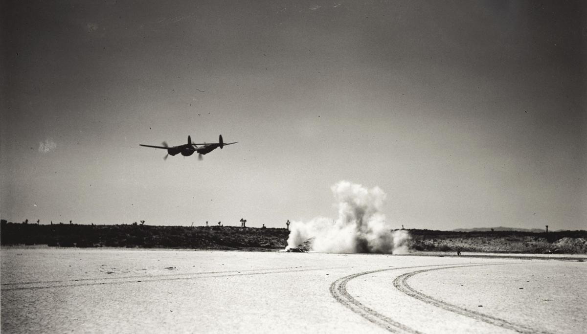 Un Fantasma en el Desierto: Muroc-Maru - Guerra Total